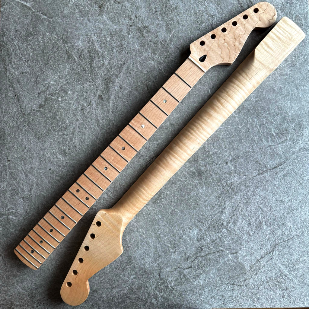 Strat Guitar Neck – 22 Fret Tiger Flame Maple, 12" Radius, Natural Sat